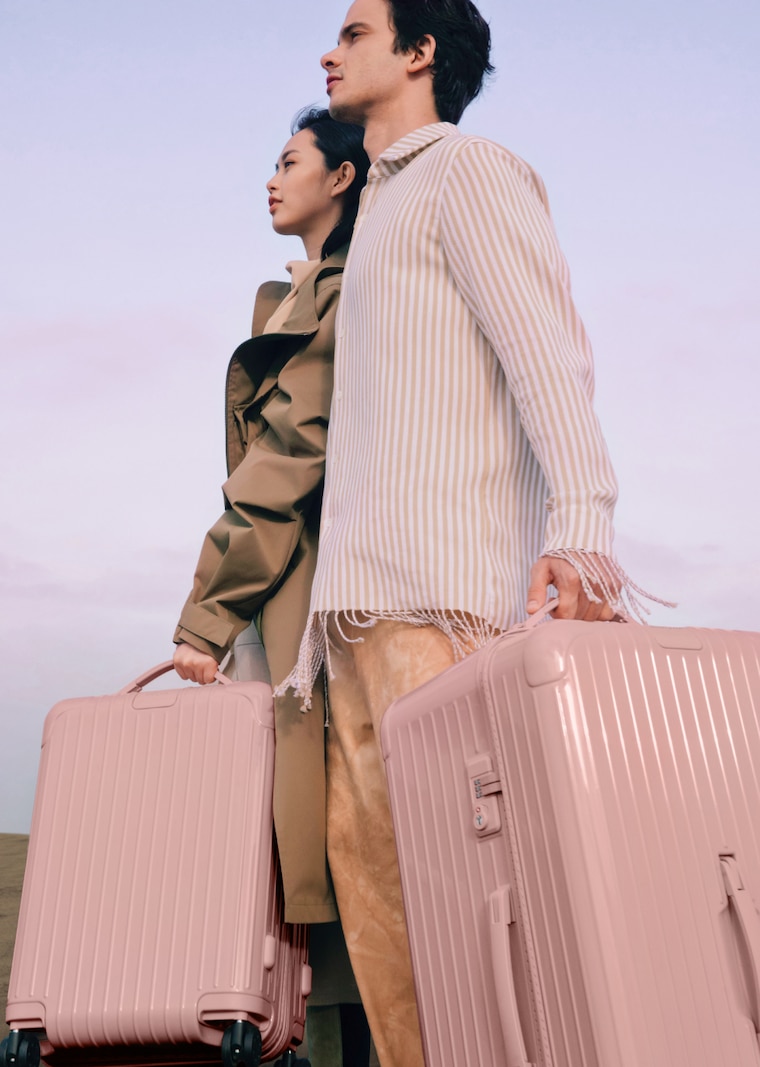 Essential Colours Inspired by the Desert | RIMOWA