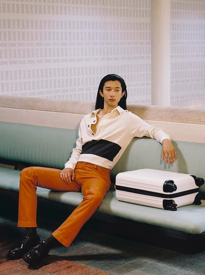 RIMOWA Essential | Lightweight Hardshell Suitcases | RIMOWA