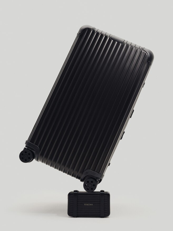 High-Quality Luggage, Suitcases & Bags | RIMOWA Canada